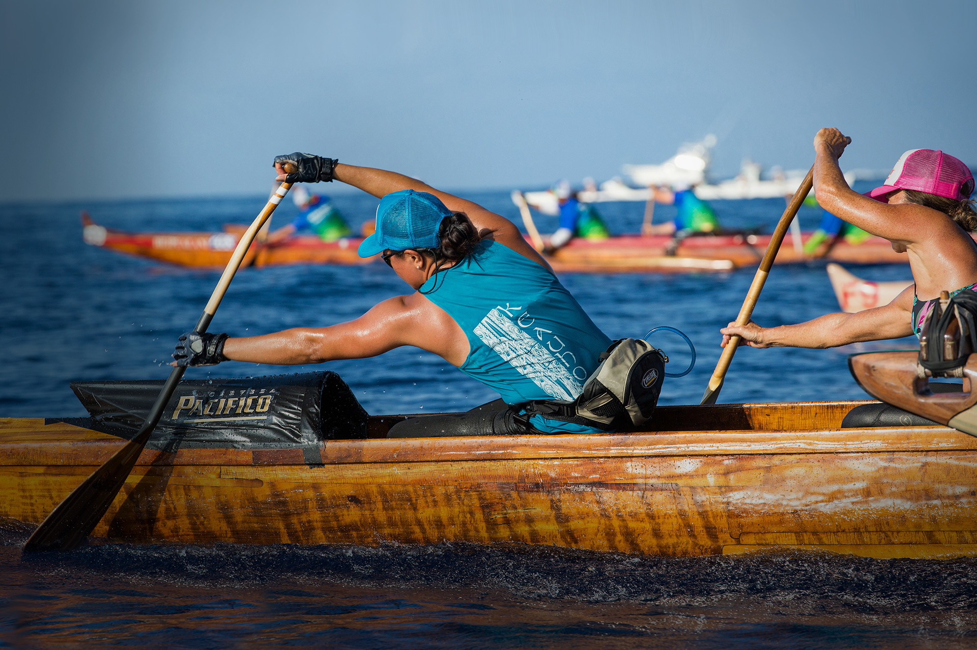 Keauhou Canoe Club - Hawaii Island Outrigger Canoe Paddling